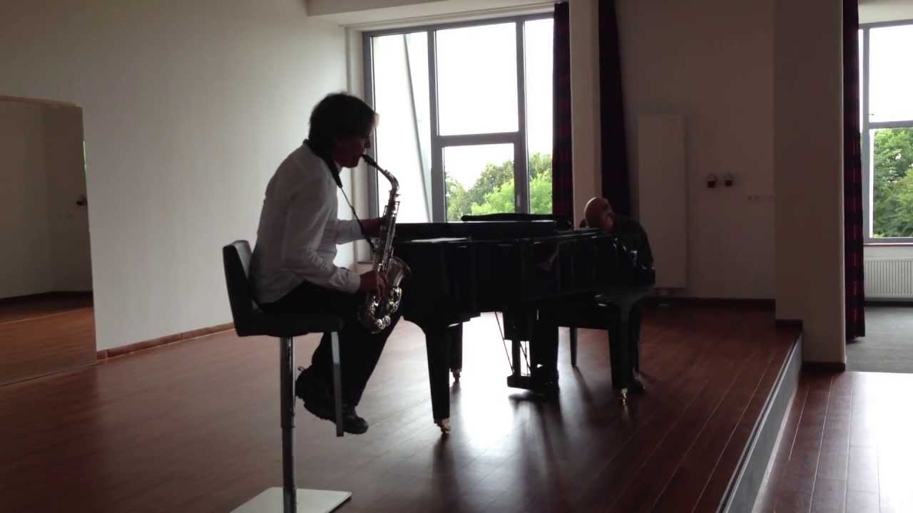 Michael Hornstein und Holger Mantey Live - YouTube