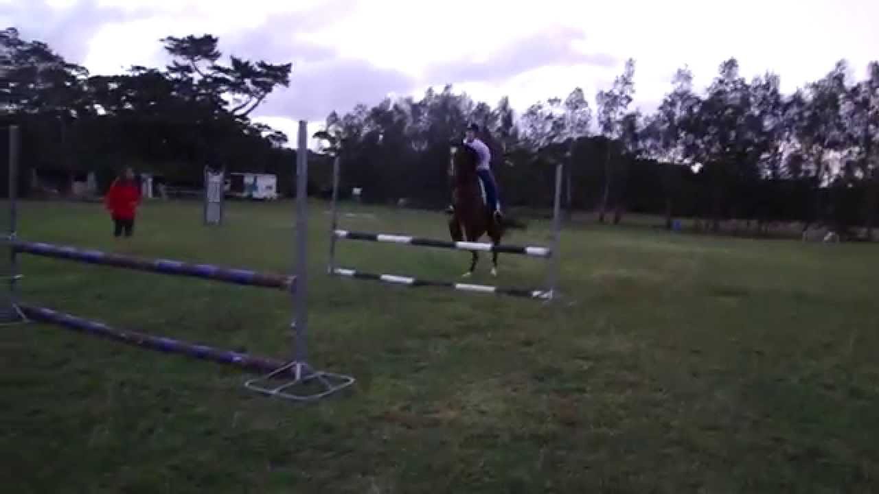 Jimmy Jumping Grid - YouTube