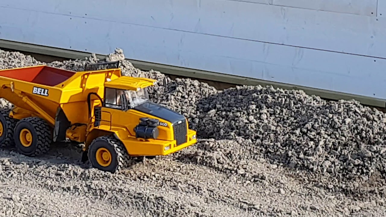 RC Bell dumper, first test. - YouTube