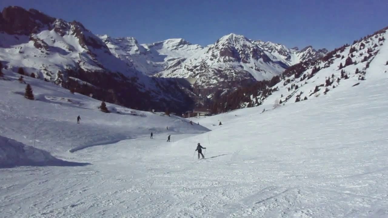 Chamonix.net snow report, 22nd February 2020 - YouTube