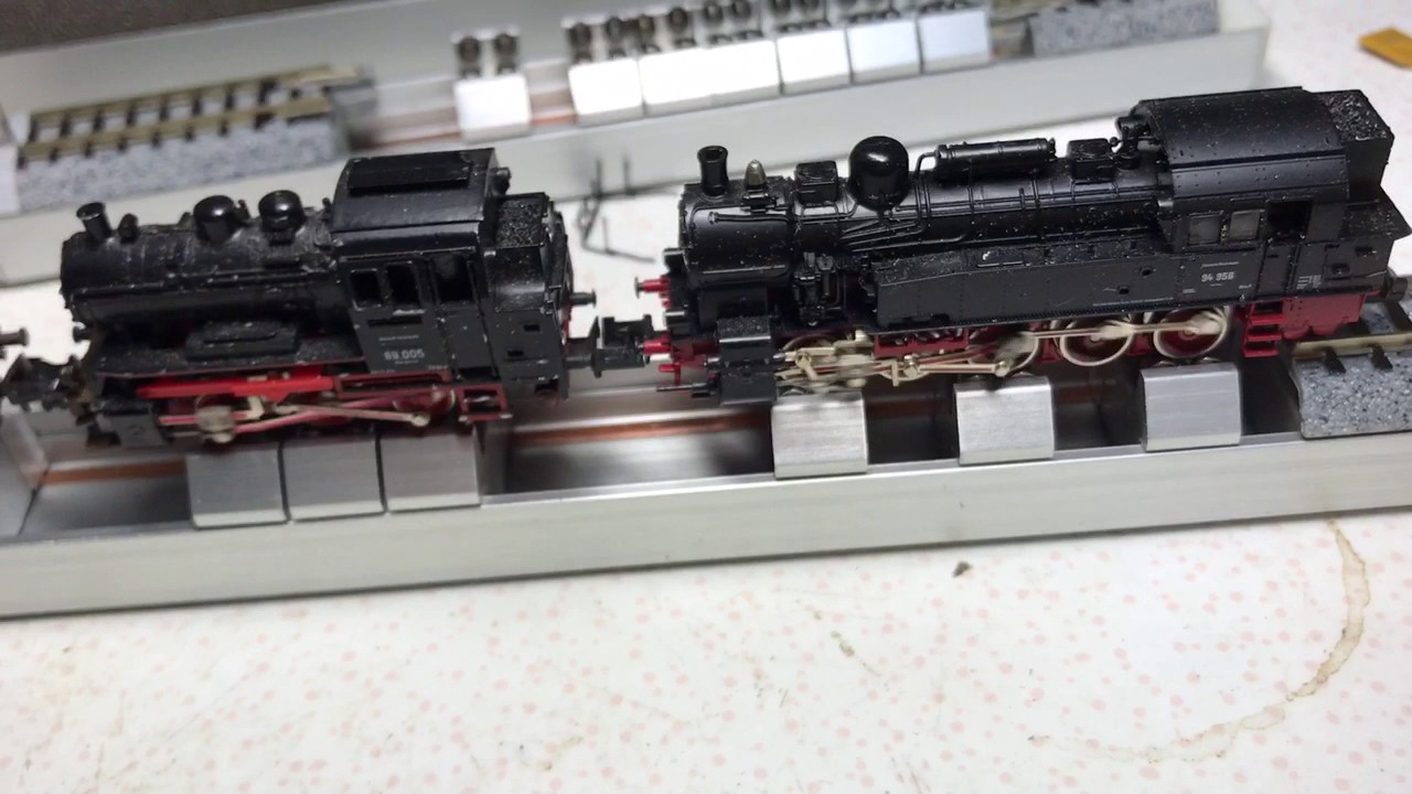 RailStand N scale roller with 8 bearing sets - YouTube