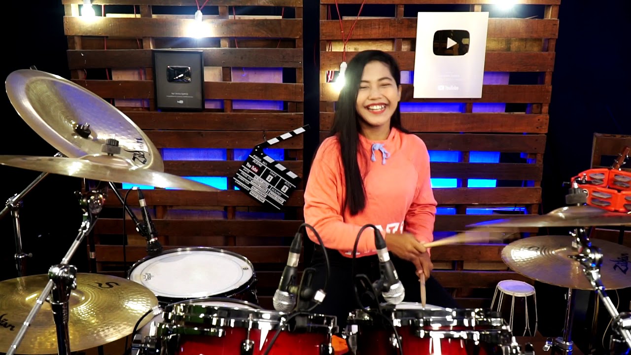 on my way cover Nur Amira Syahira.. - YouTube