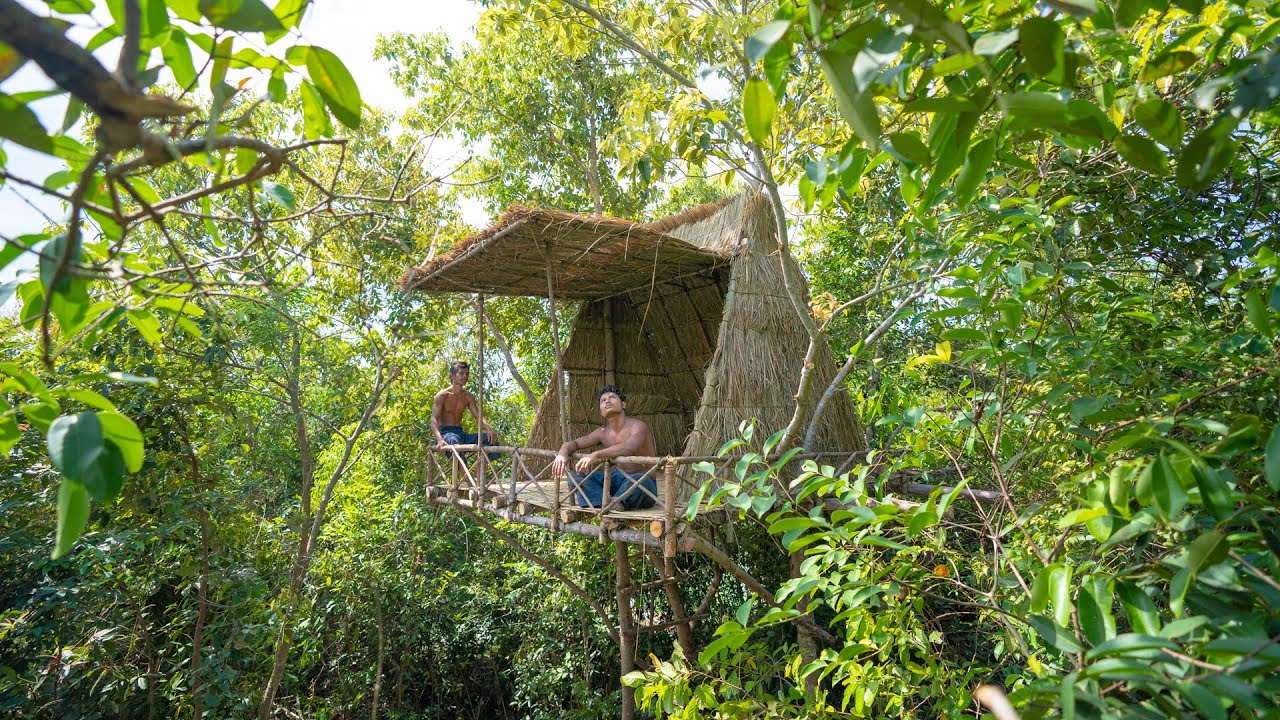 Amazing! Build The Most Creative Grass Roof Tree House in the Wood by ...