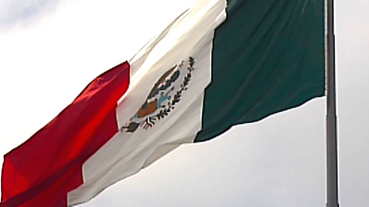 PR......Mexican Flag..in Tijuana Mexico - YouTube