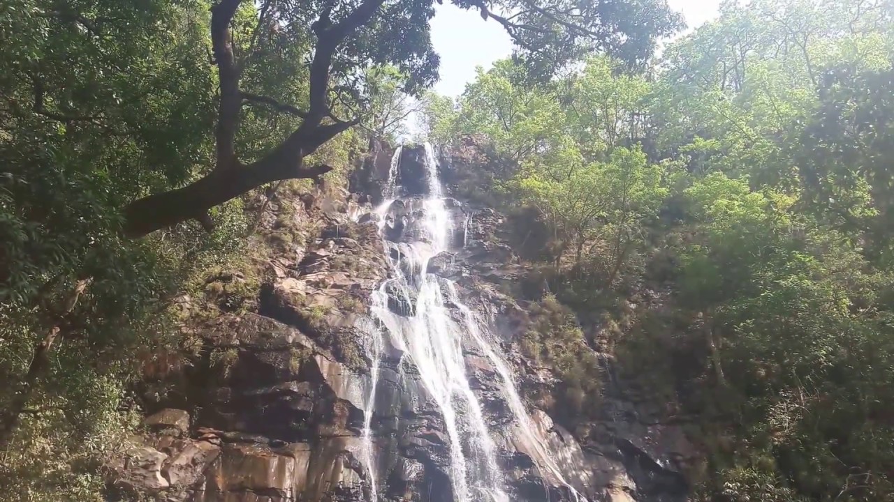Bee Fall Pachmarhi - YouTube