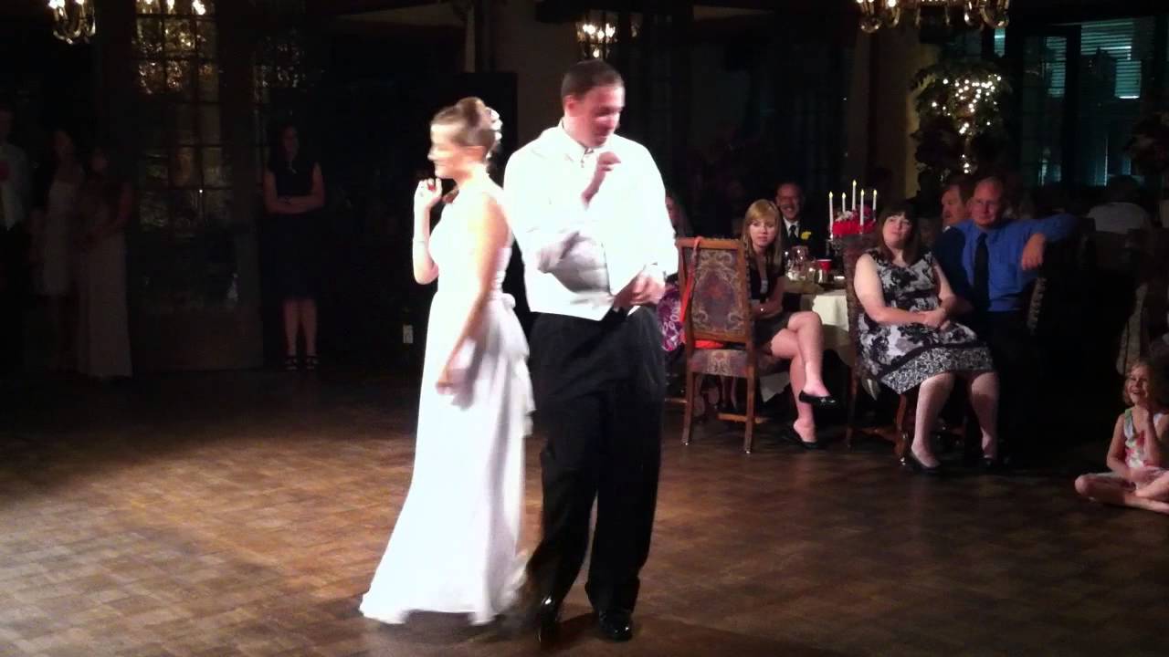 First Dance of Drs. John and Laura Romine - YouTube