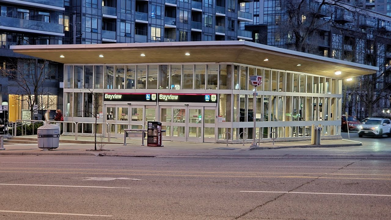 a walk from Bayview subway station to my school - YouTube