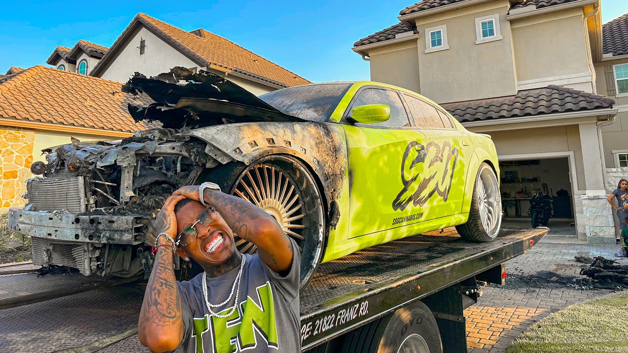 Saying GOODBYE to my Hellcat.... sad moment 💔 - YouTube