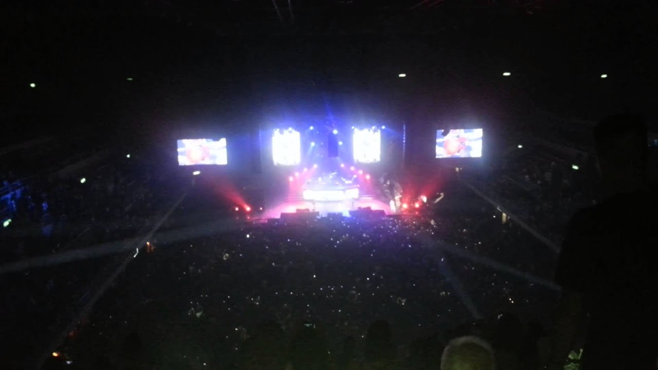 Show Guns N'Roses - HSBC Arena RJ - YouTube