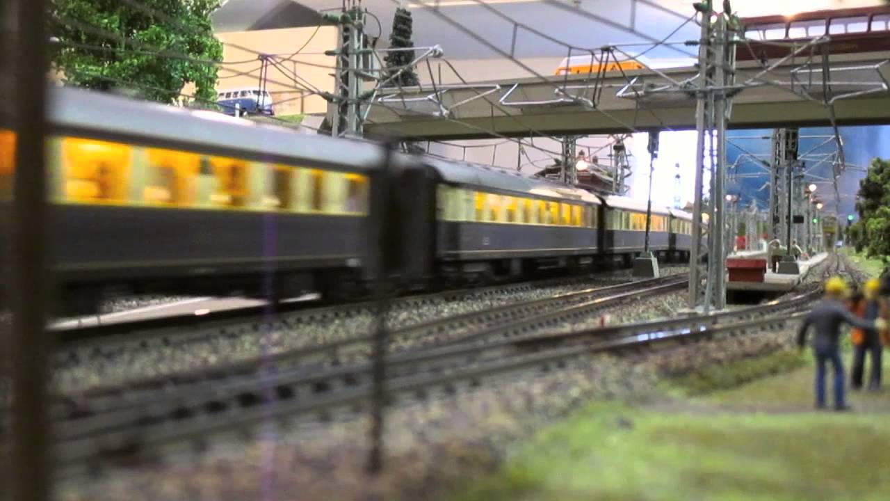 DRG Br05 & Rheingold @ Hiller. - YouTube