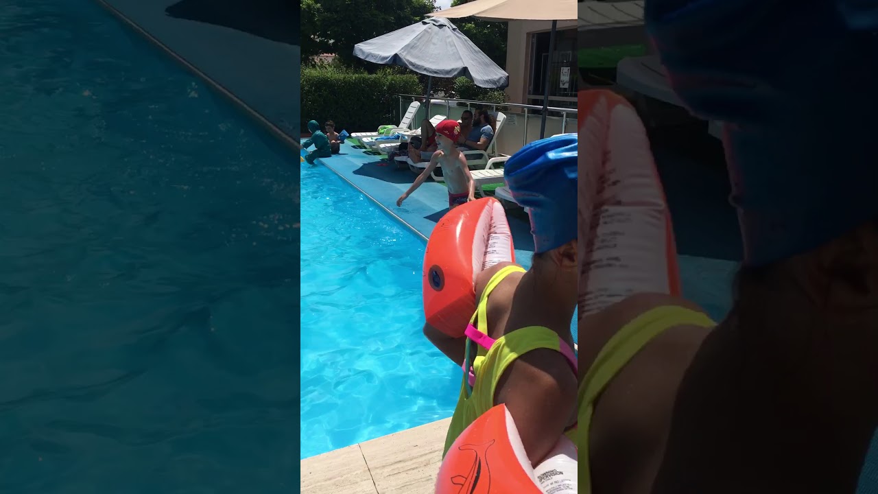 Havuz Keyfi - YouTube