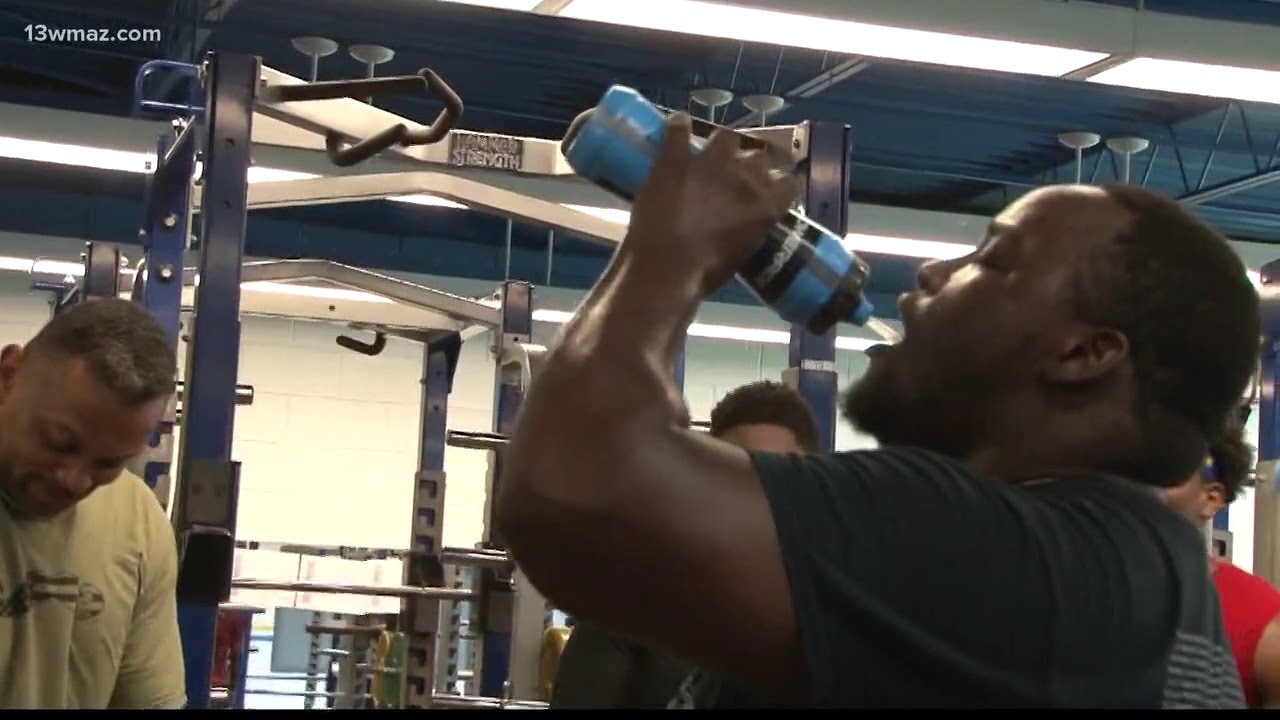 How athletes beat the heat - YouTube