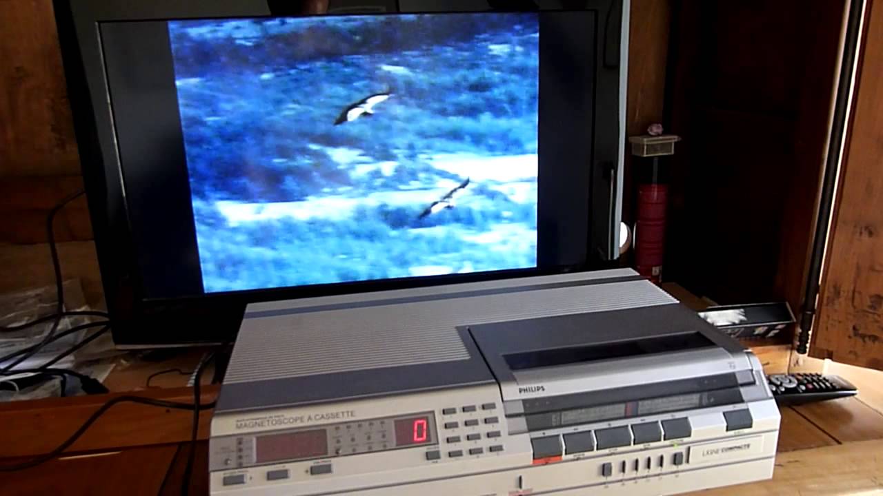 Magnétoscope Video 2000 Philips VR2334 (1983) - YouTube
