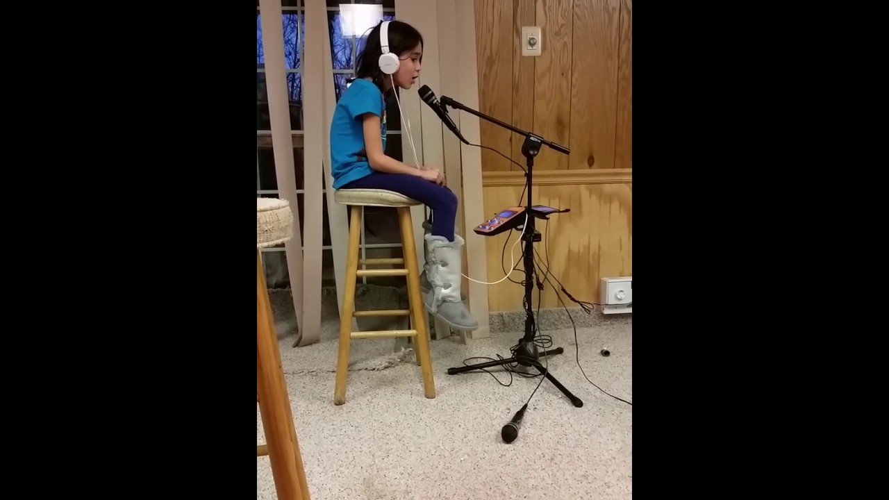 Mia singing let it go - YouTube