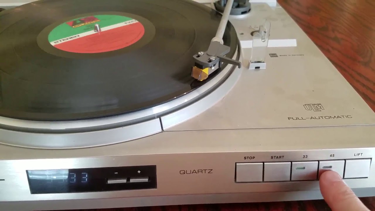 Dual CS 630 Q turntable operating - YouTube