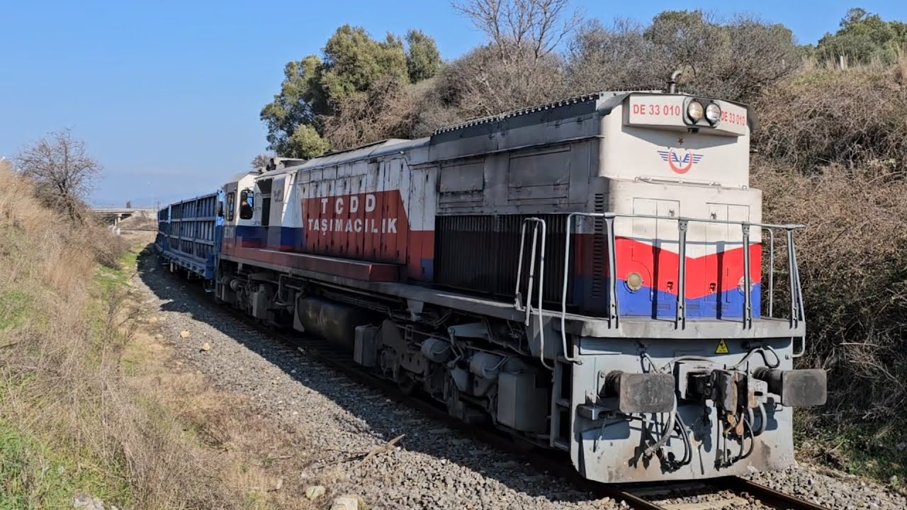 TCDD DE 33010 ANARYA KISA YÜK TRENİ HIZLICA SÖKE YÖNÜNE İLERLİYOR ...