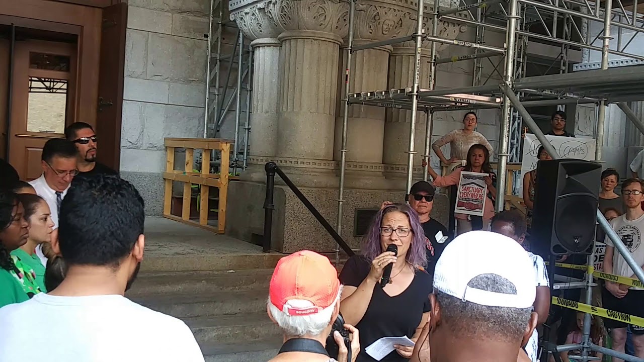 Progressive Mom Wants You To Think Of The Children! Milwaukee, WI - YouTube