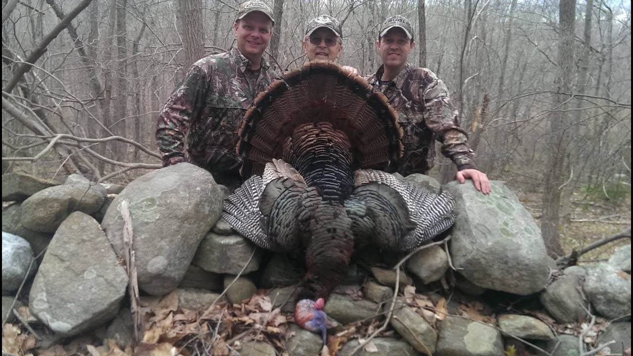 An AWESOME Father and Son Turkey Hunt 20 Yr Reunion - YouTube
