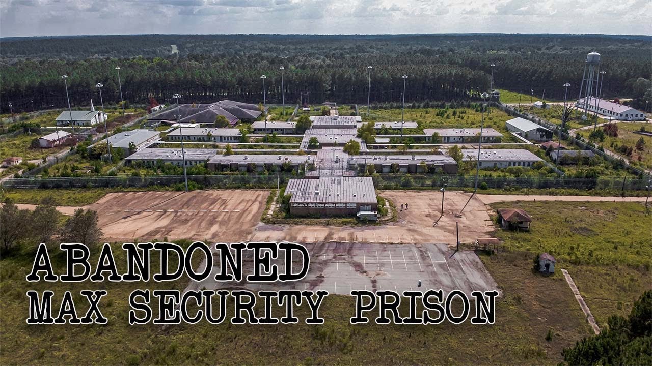 Exploring an Abandoned MAXIMUM Security Prison.. - YouTube