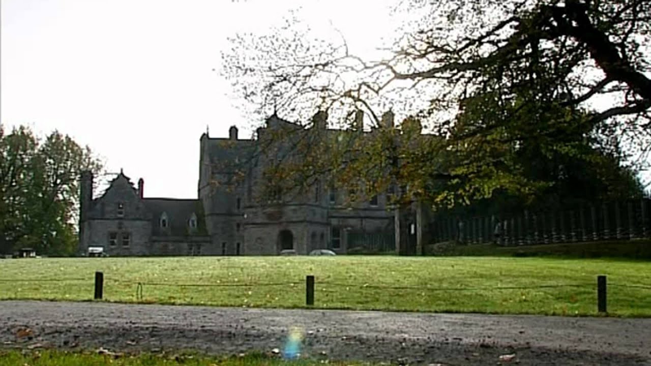 Phil Coulter - "The Fields of Athenry" - YouTube