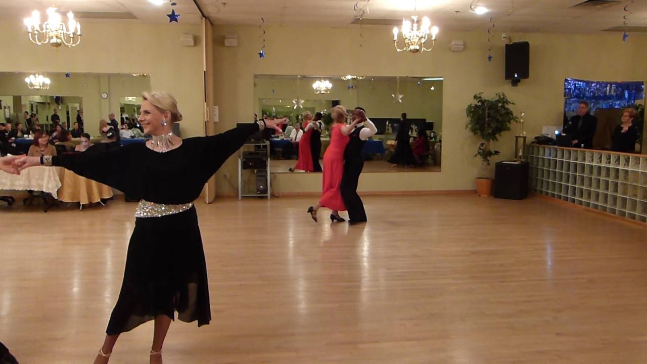 lola tango - YouTube