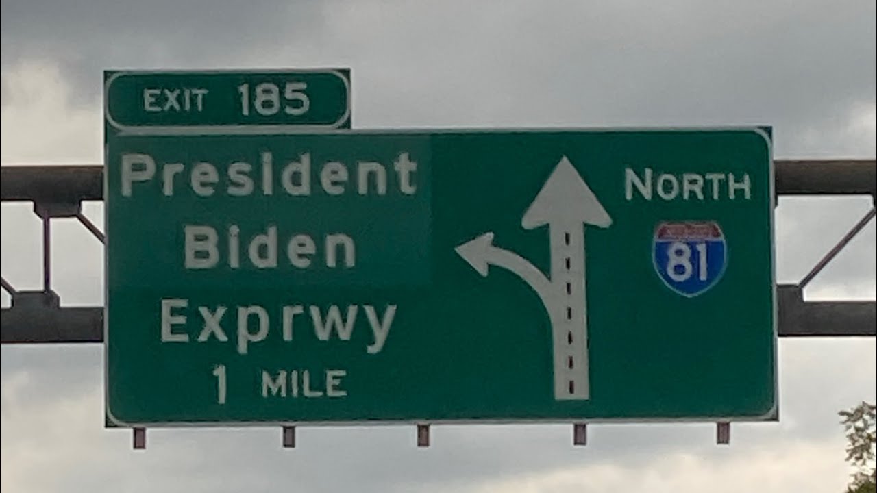 Liberal Baby Boomer spotted near Scranton PA. - YouTube