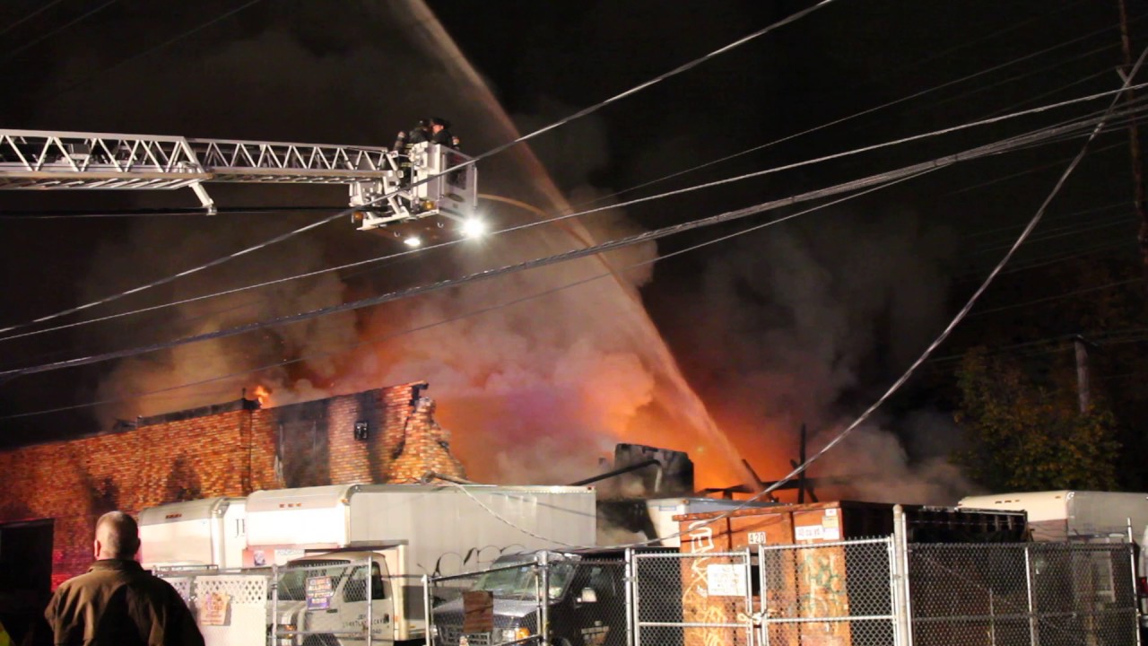 Garden City Park FD Building Fire – Atlantic Avenue [11-13-14] - YouTube