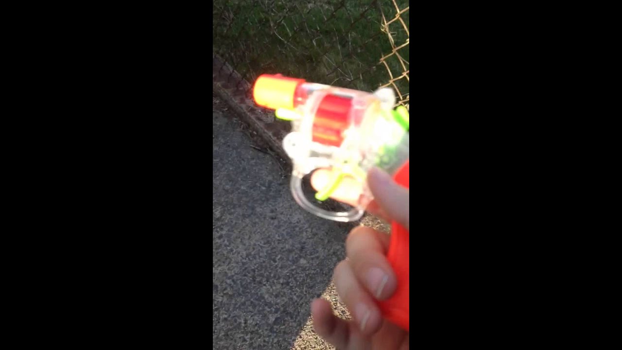Me testing really loud pop gun - YouTube