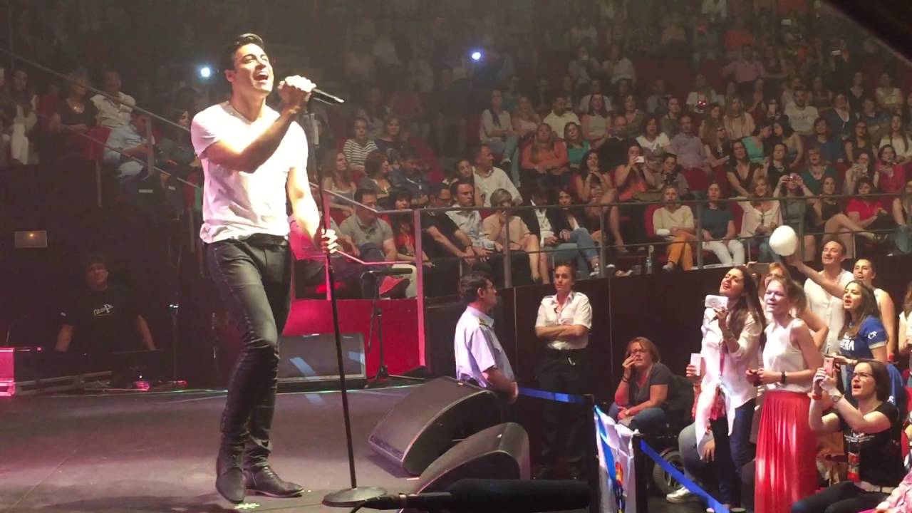 Carlos Rivera - "Otras Vidas" (Madrid 3 Junio 2016) - YouTube