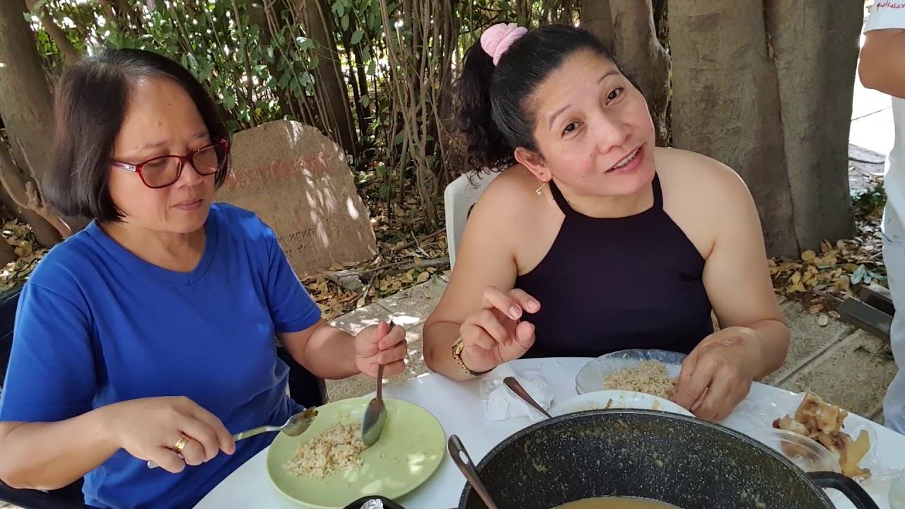 Kare-kare for Lunch... Just Jovie Vlogs #beithbarthsquad#chikahan# ...