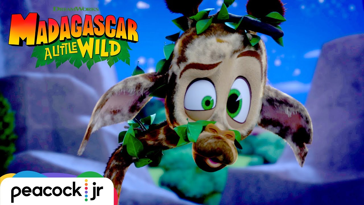 Melman Gets Lost | MADAGASCAR A LITTLE WILD - YouTube