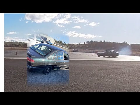 5 Litre Vs Commodore Skid Pan Drifting - YouTube