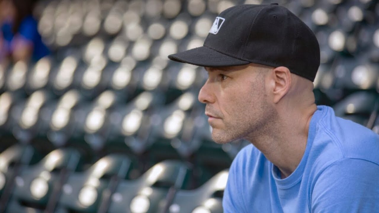 Zack Hample - The Most Controversial Fan in Baseball - YouTube