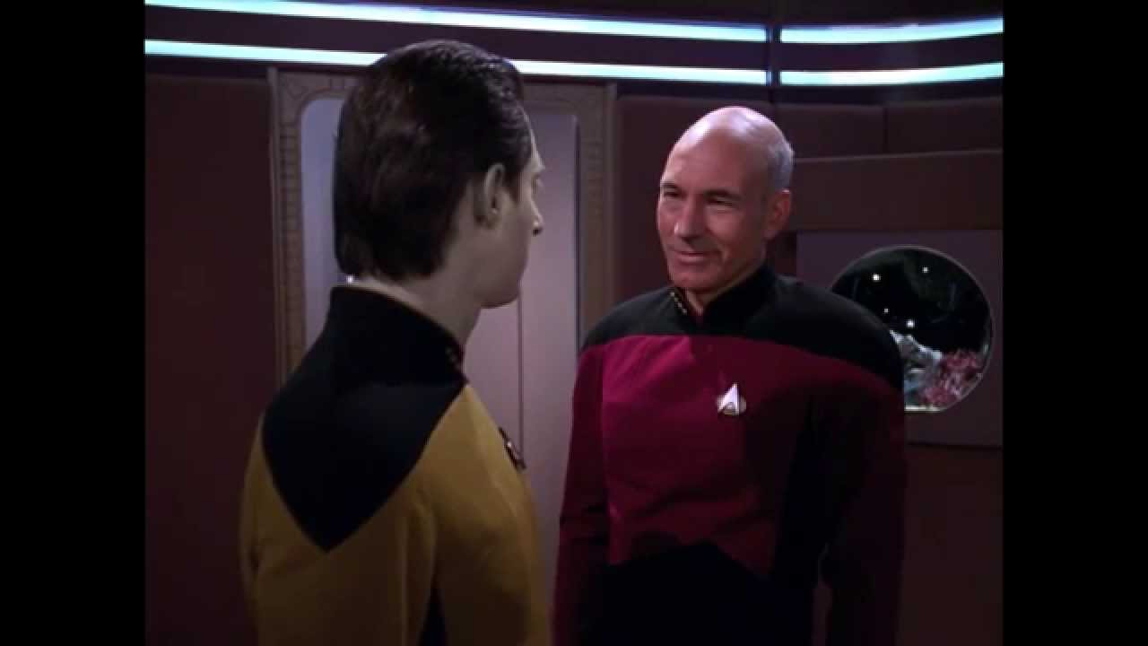 Mr. Data learns how to kiss with Picard - Star Trek Next Generation ...
