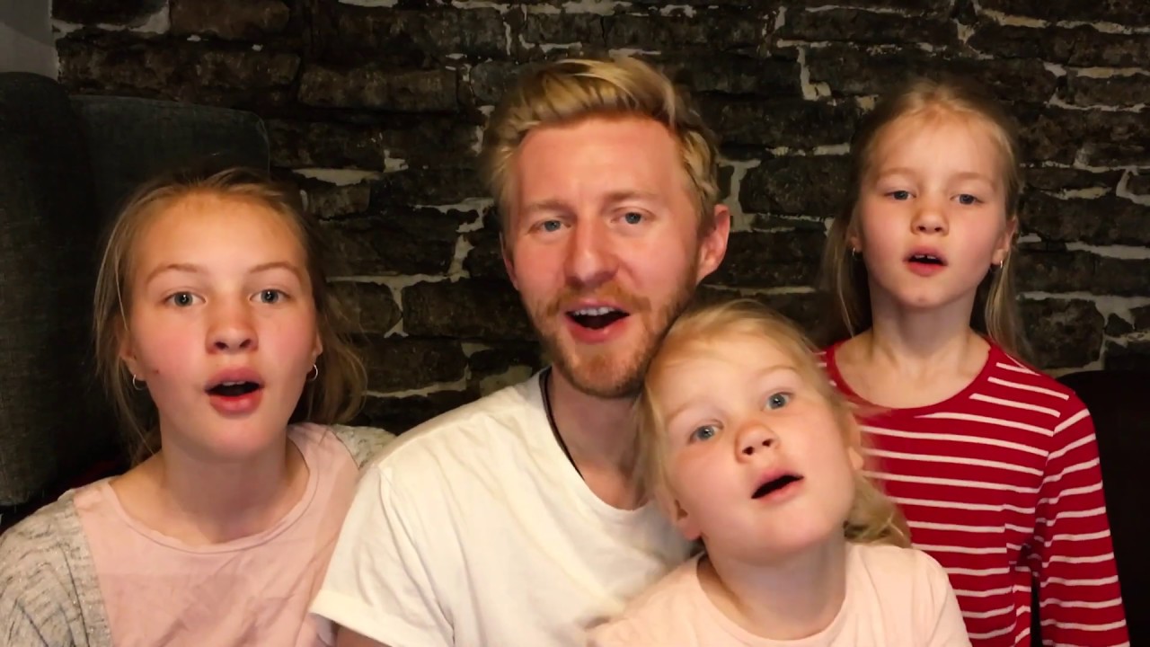 Curly Strings // Ewert and The Two Dragons - Meie pere pesulaul ...