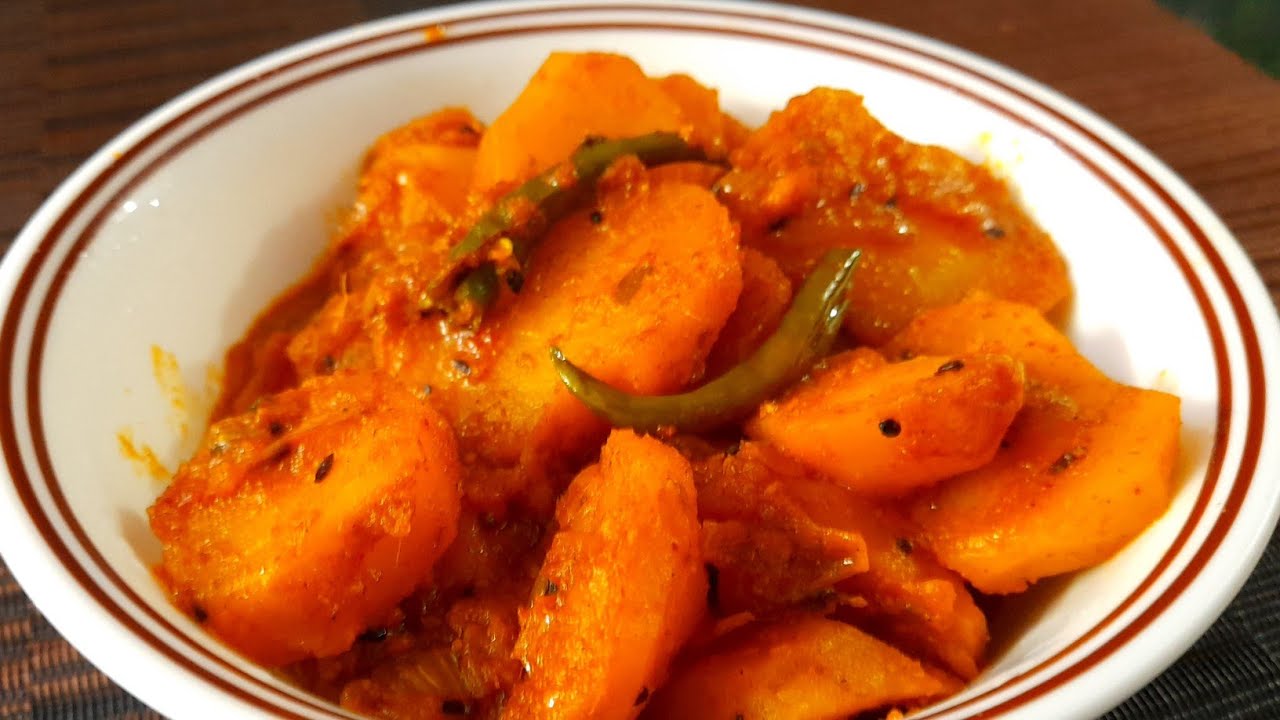 How to make Achari Aloo |Spicy Potatoe Recipe |A Little Bit Of Zaiqa ...