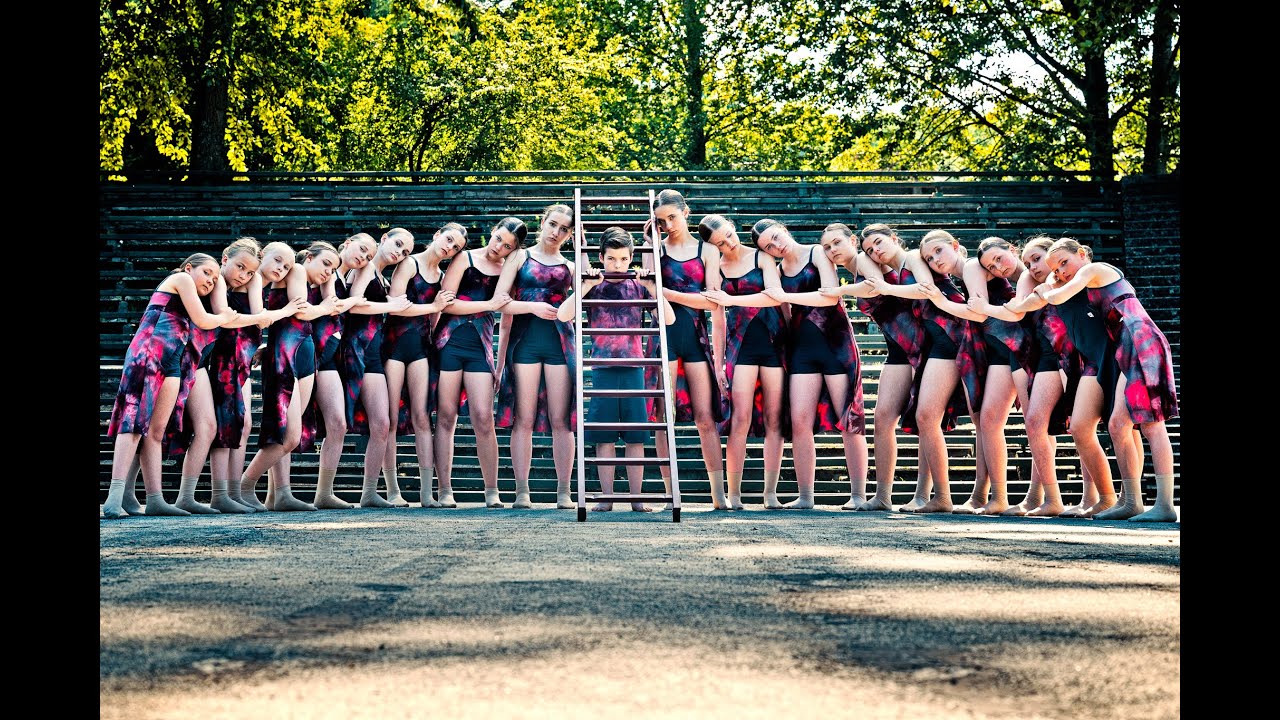 Spinki Kids, formacja modern, chor. Marta Czyż - YouTube