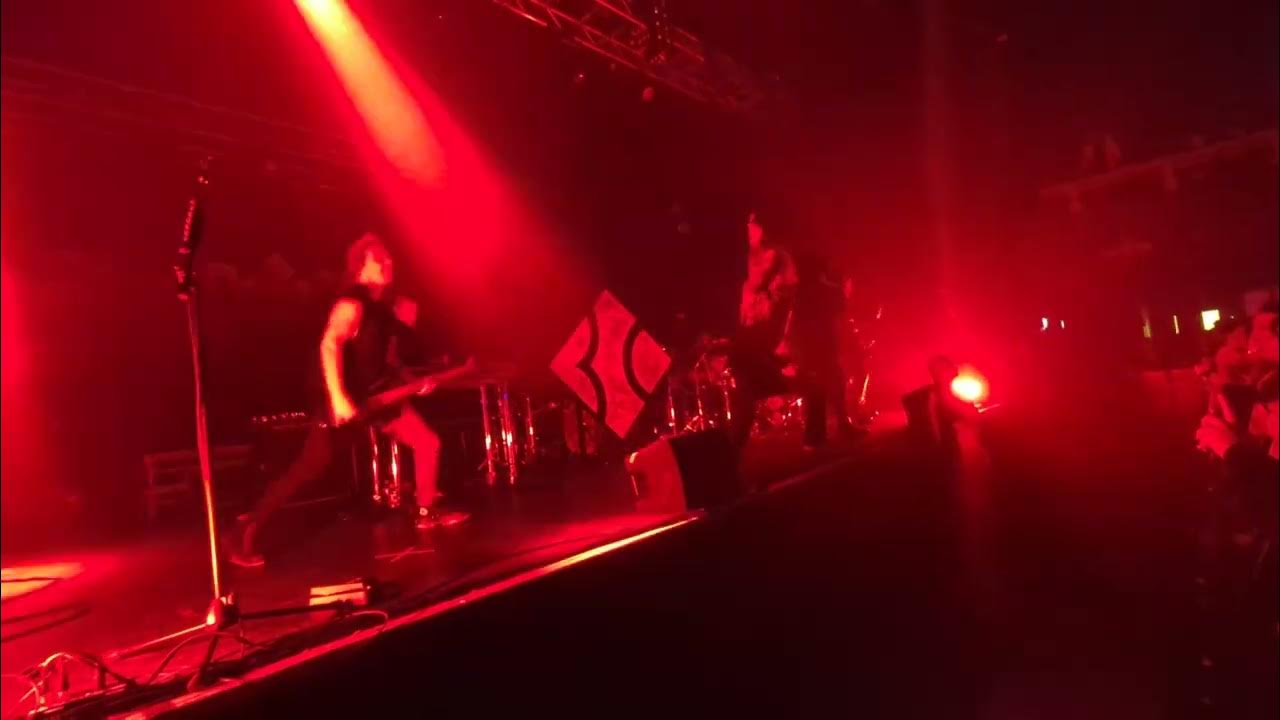 Blind Channel - Flatline (Short) (Live in Birmingham, UK March 2023) - YouTube