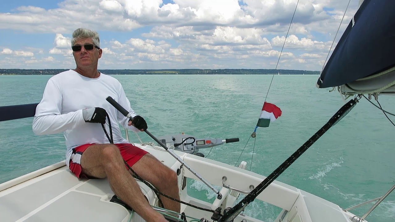 8m One Design Sailing - YouTube