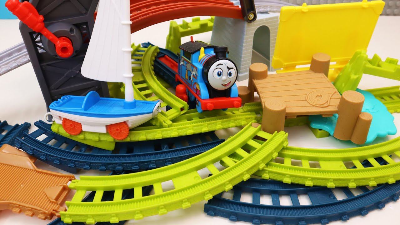 Building Train Tracks Thomas & Friends Bridge Lifts Satisfying Unboxing ...