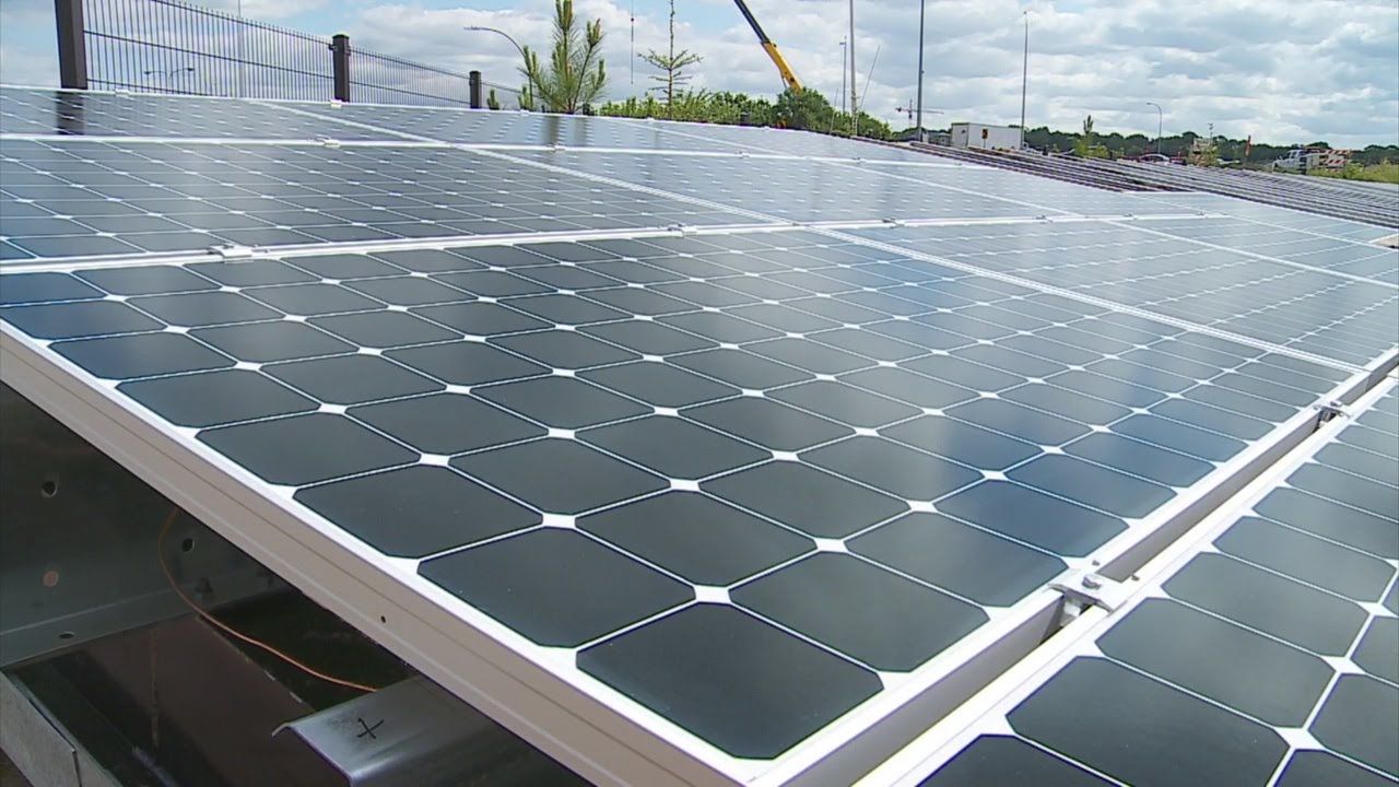 Solar Gardens Give Customers New Green Energy Option - YouTube