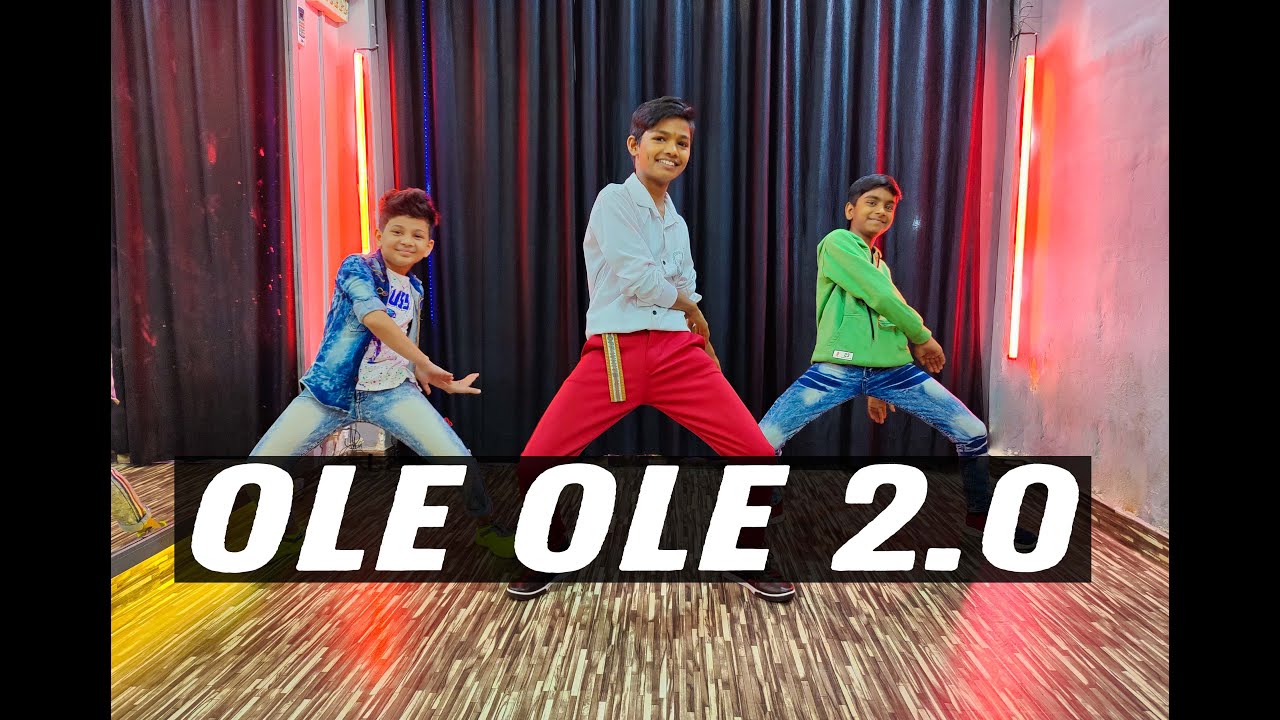 OLE OLE 2.0 | Jawaani Jaaneman | Boys | Group Dance | DANCOGRAPHY - YouTube