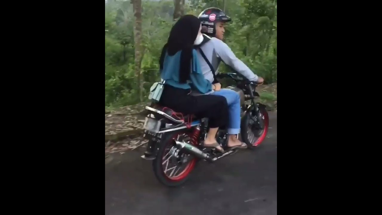 Story'wa Herek Honda GL - YouTube