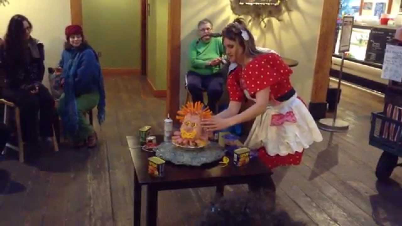 How to Make Spam Sculpture: Clown Head part 2 - YouTube