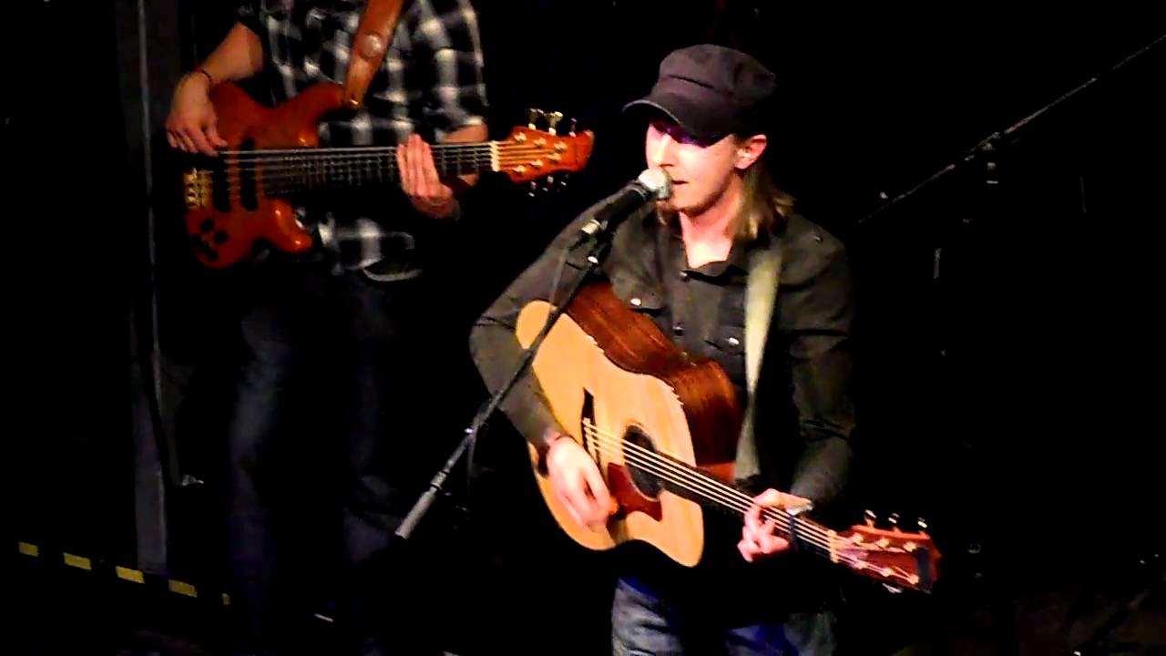 Crowfeathers: Wolfstone live in Glasgow, 17 March 2011 - YouTube