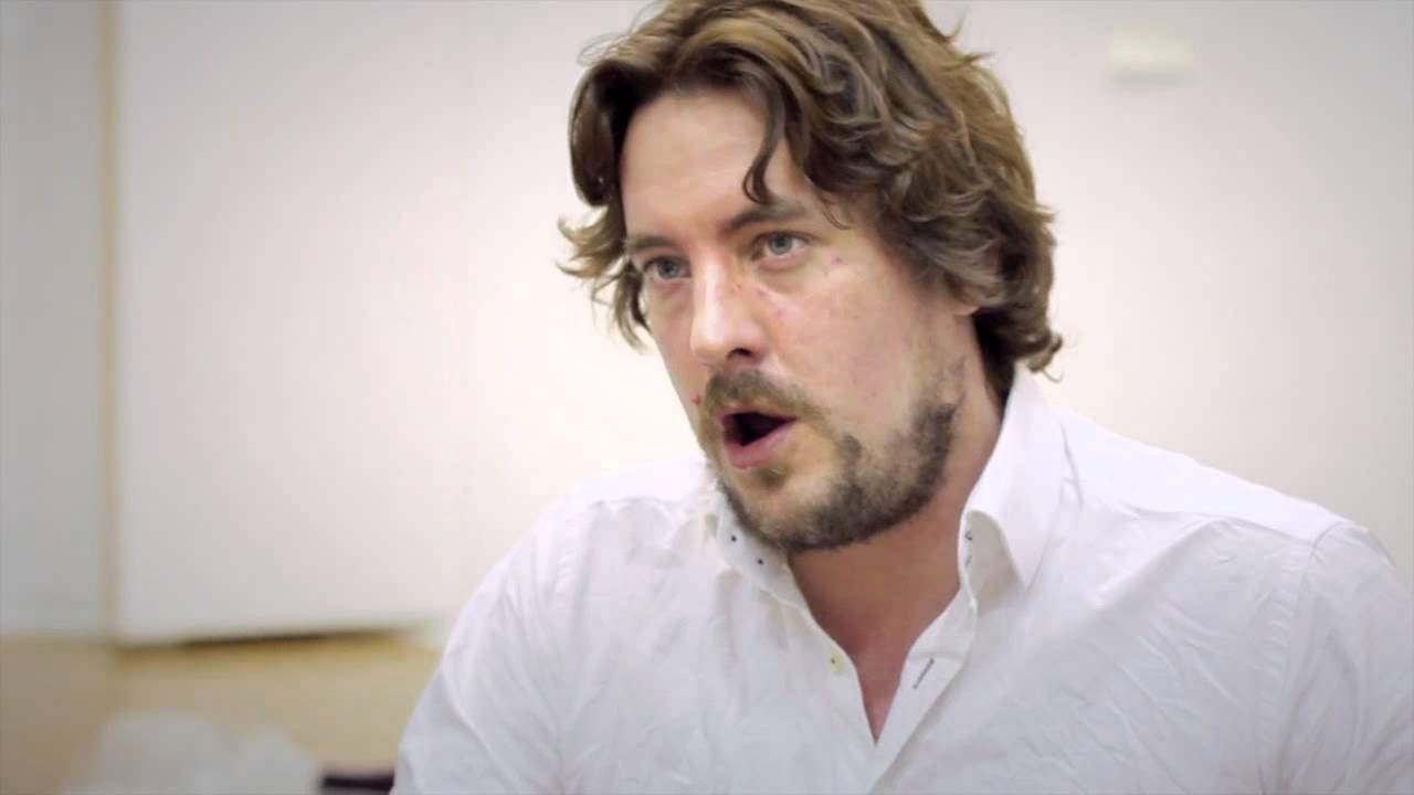 Billy Budd: Benedict Nelson sings Billy in the Darbies solo - YouTube