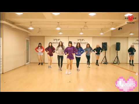 MOMOLAND - TIKI TAKA (Magic Dance) - YouTube