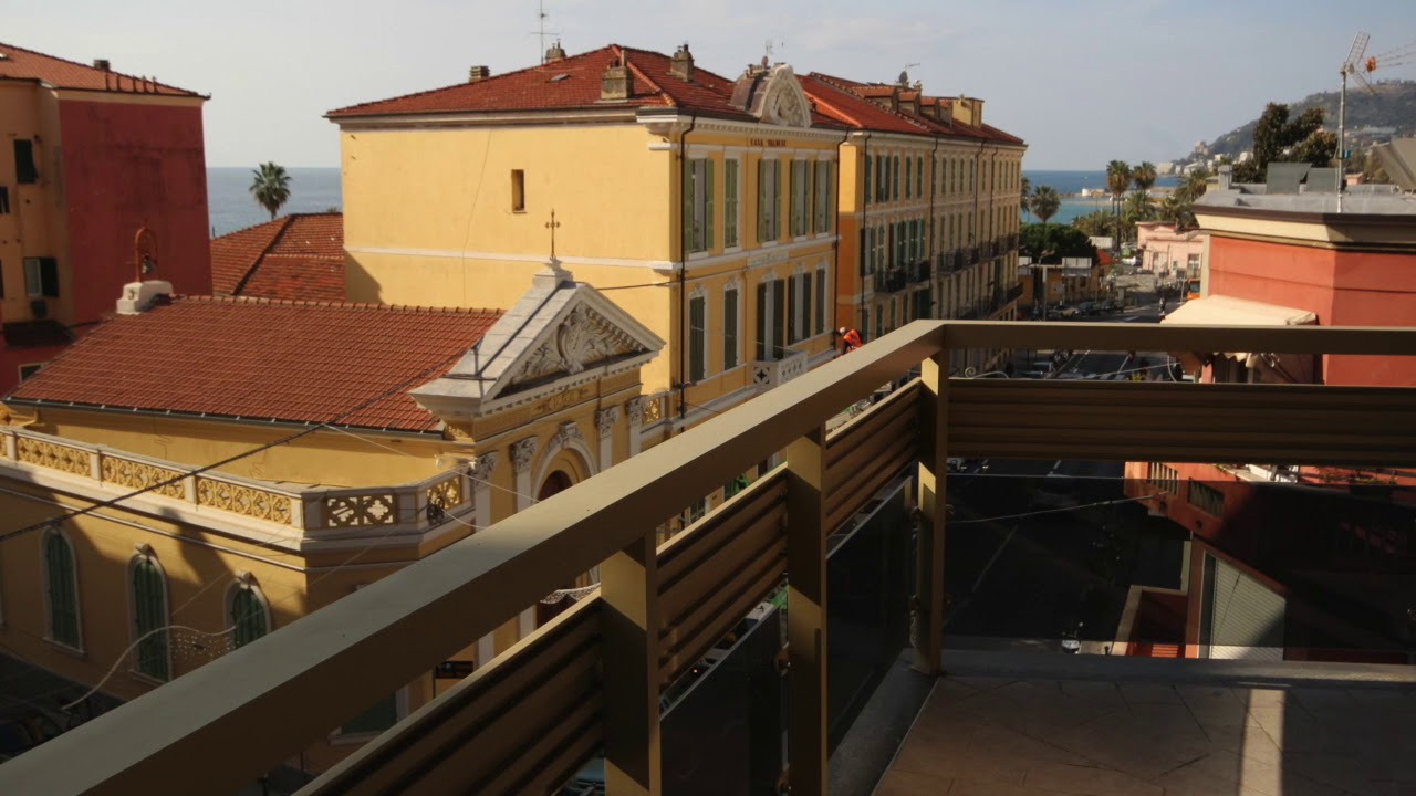 Sanremo - Via Carli - YouTube