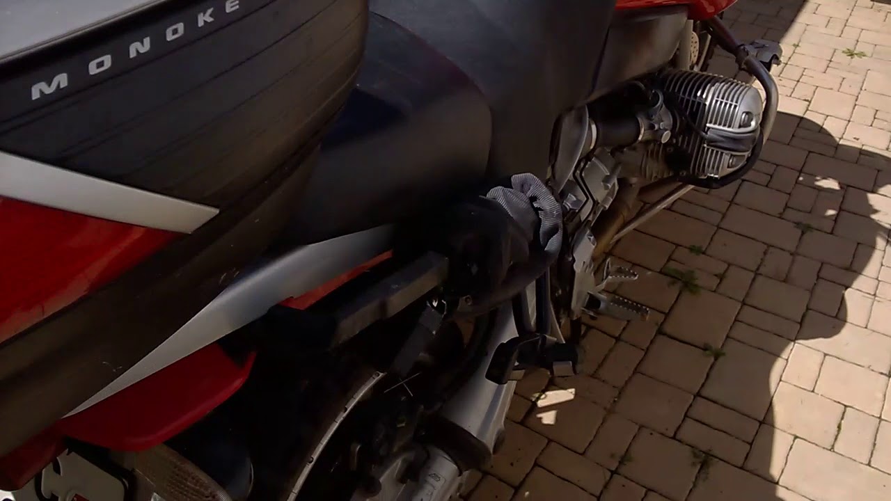 BMW R850GS LeoVince - YouTube