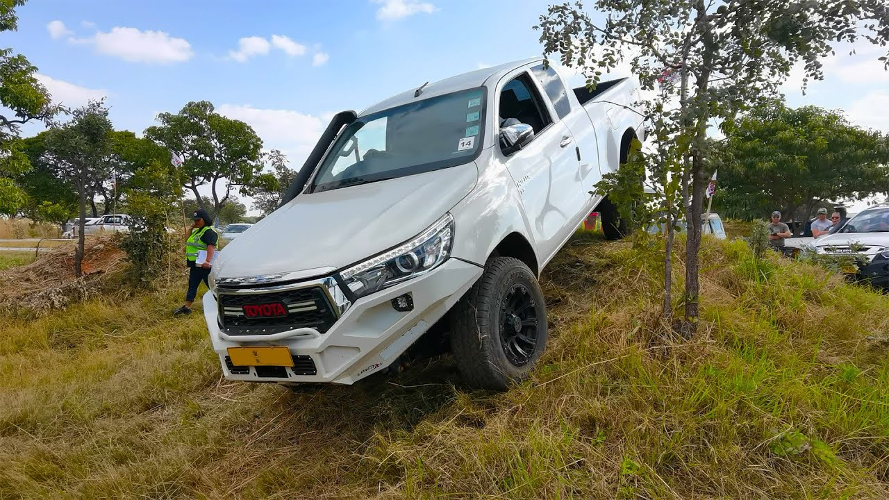 4x4 Jamboree! Toyota Hilux GD6 vs every 4x4 offroad - YouTube
